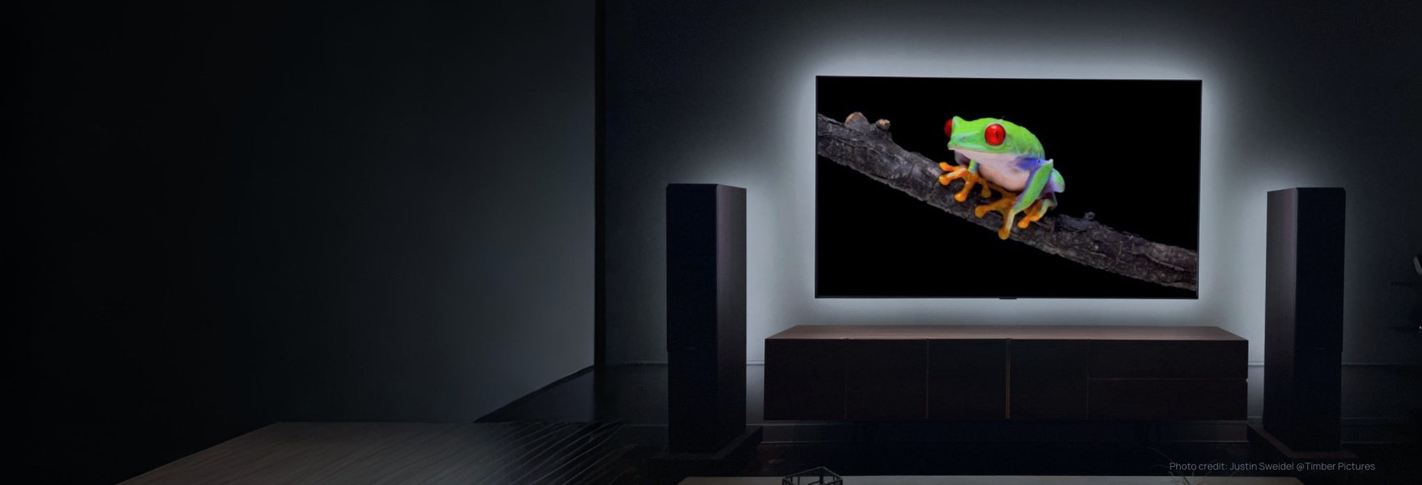 MediaLight Canada | 6500K Bias Lighting with the MediaLight Bias Light